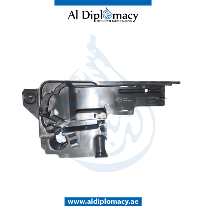 MERCEDES-BENZ C CLASS W205 VEHICLE TOOL KIT BRACKET, ORIGINAL MERCEDES ...